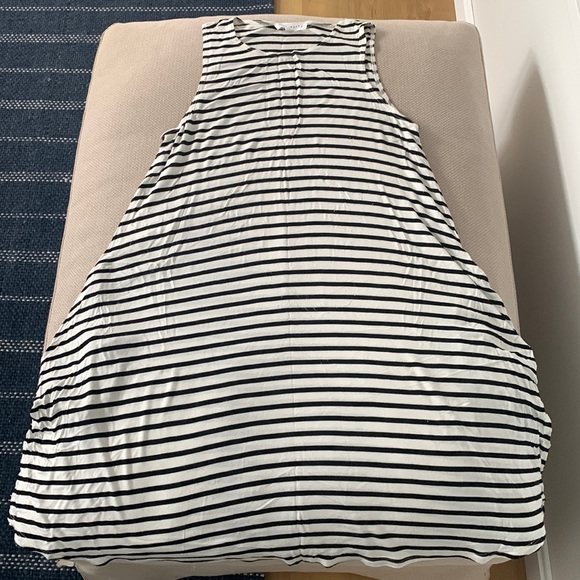 Socialite | Dresses | Socialite Striped Sleeveless Dress Wpockets Size ...
